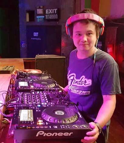 Dj/Events - The Green Mango Club